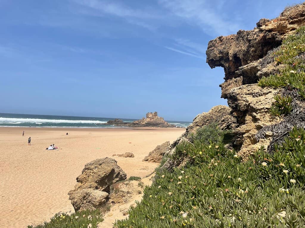Praia do Castelejo (2026) – Best of TikTok, Instagram & Reddit Travel Guide